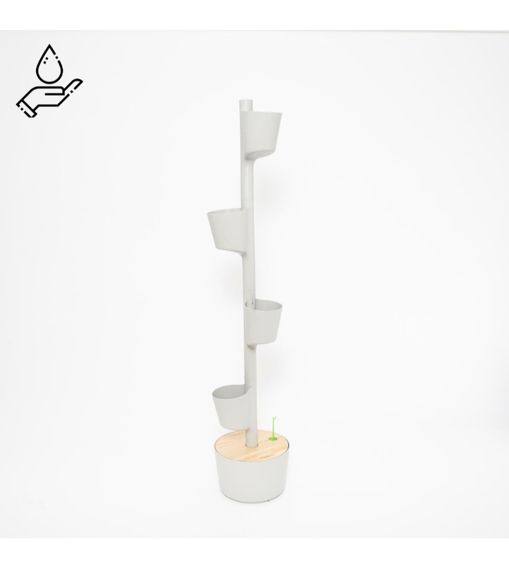 Manual watering vertical planter | CitySens